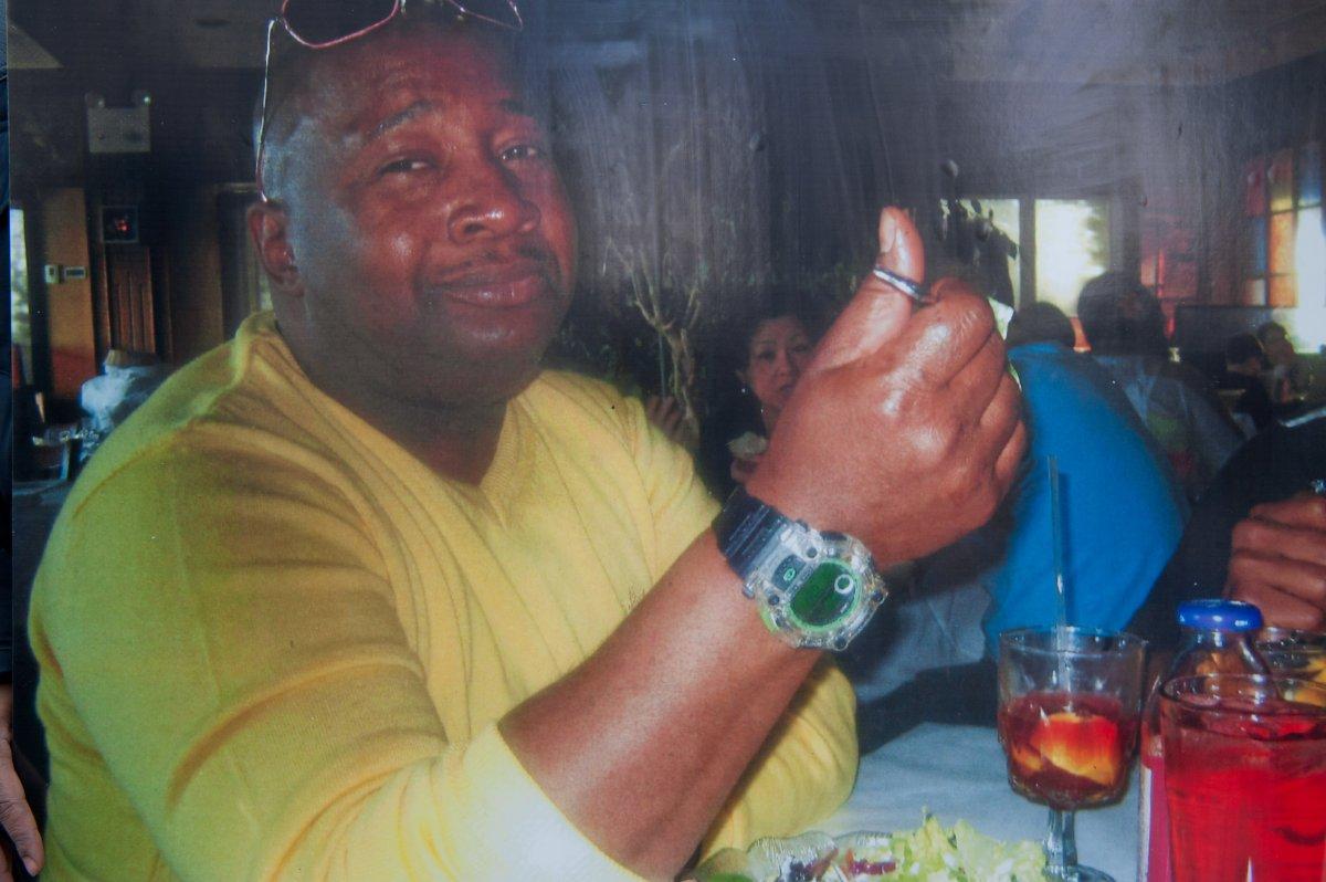 Mother of Ron Singleton, Killed During NYPD Encounter, Settles for $1 ...
